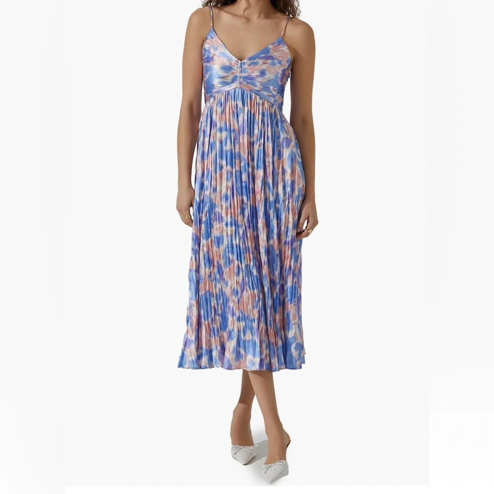 Astr | Dresses | Astr The Label Maeve Midi Dress | Poshmark